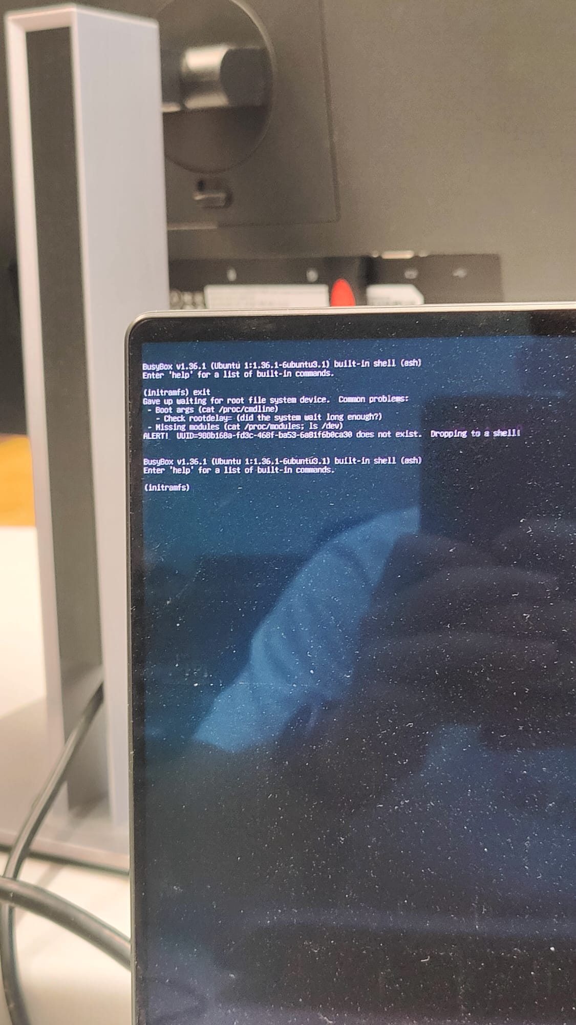 Stuck in Busybox initramfs terminal on boot - Support and Help - Ubuntu Community Hub