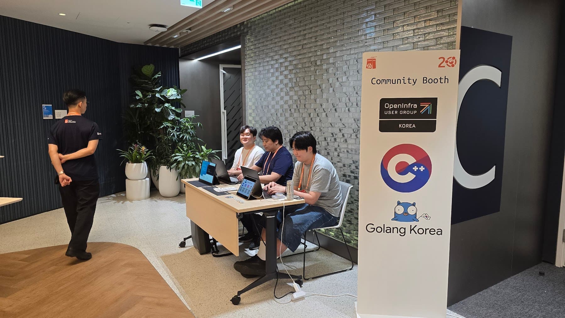 UbuCon Korea 2025 has wrapped up - celebrating 20 years of Korean LoCo ...